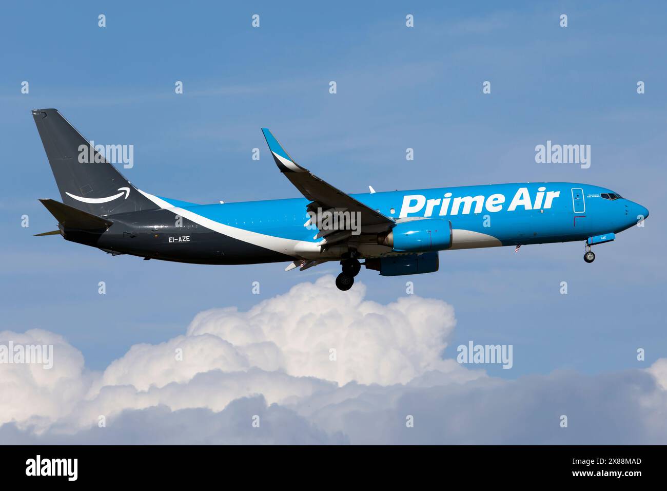 An Amazon Prime Air (ASL Airlines) Boeing 737-800(SF) landing at Rome ...