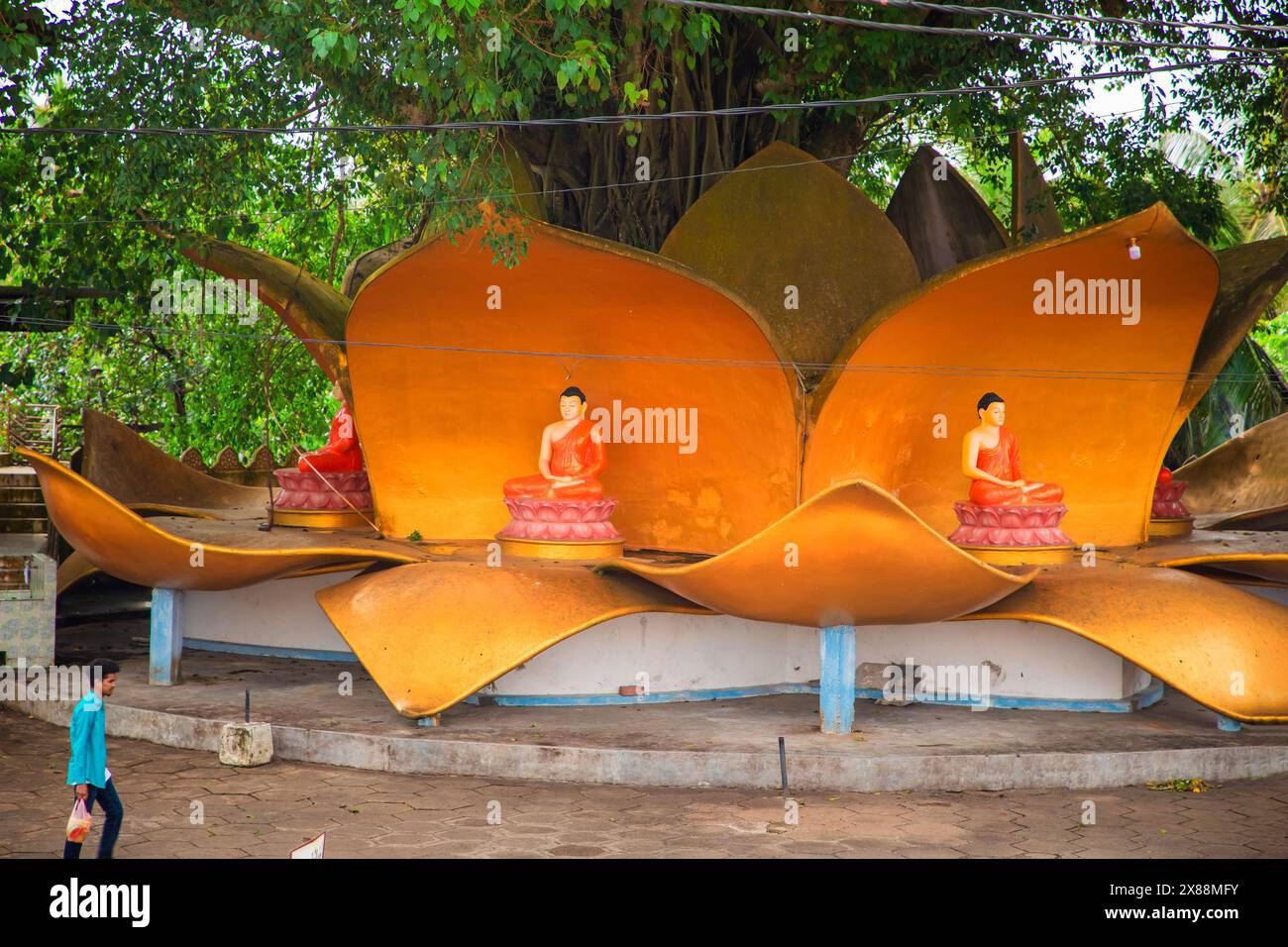 Aluthgama, Sri Lanka 07. 02. 2023 Statue in Kande Viharaya Temple in ...