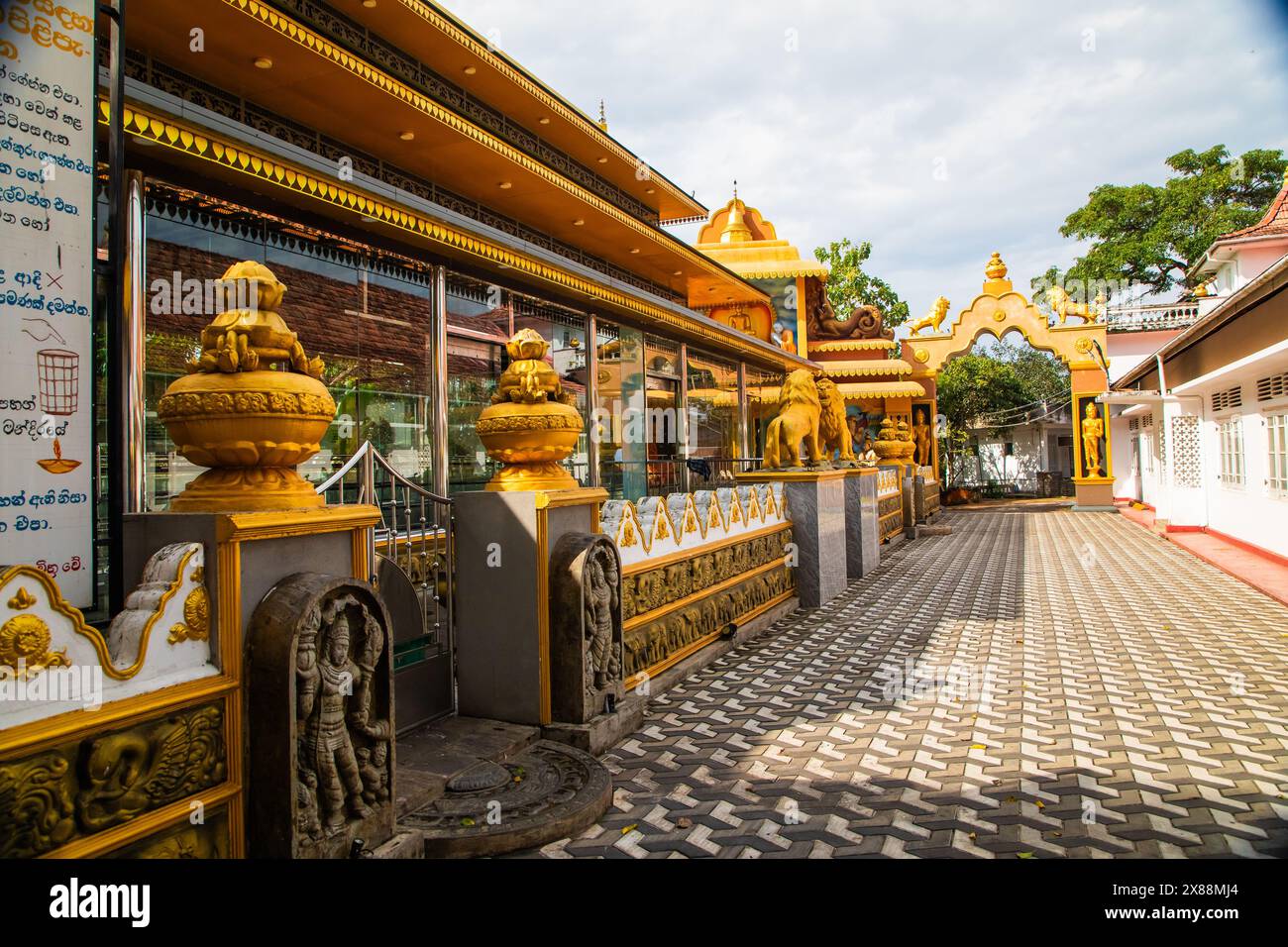 Aluthgama, Sri Lanka 07. 02. 2023 Statue in Kande Viharaya Temple in ...