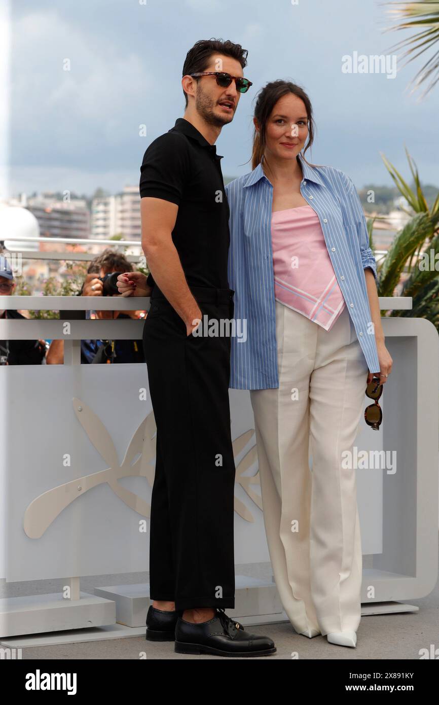 CANNES, FRANCE - MAY 23: Pierre Niney and Anais Demoustier attend the ...