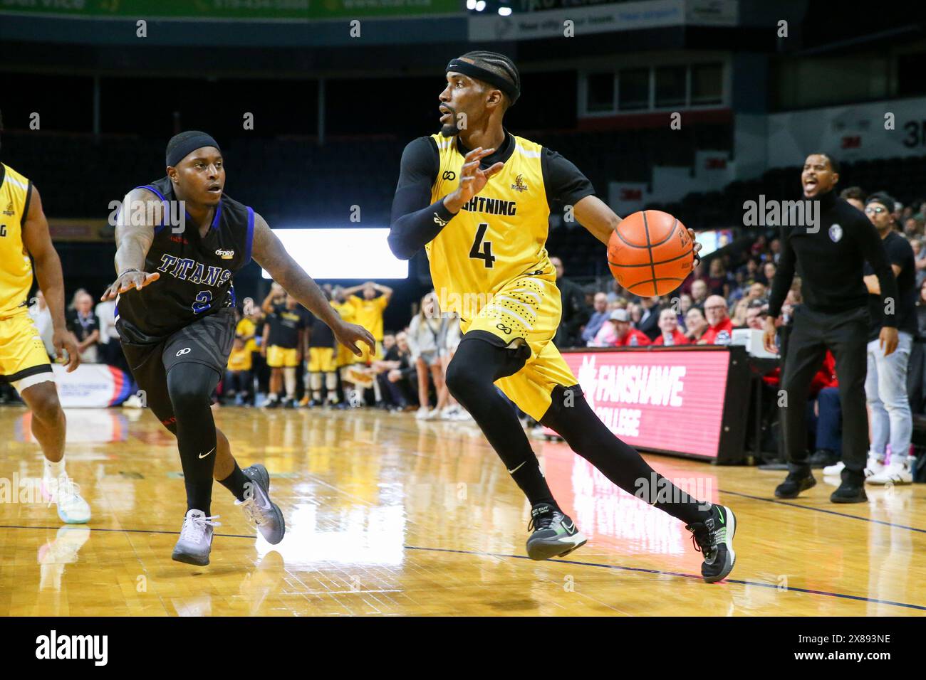 London, Canada. 23rd May, 2024. The London Lightning lead the Kitchener ...