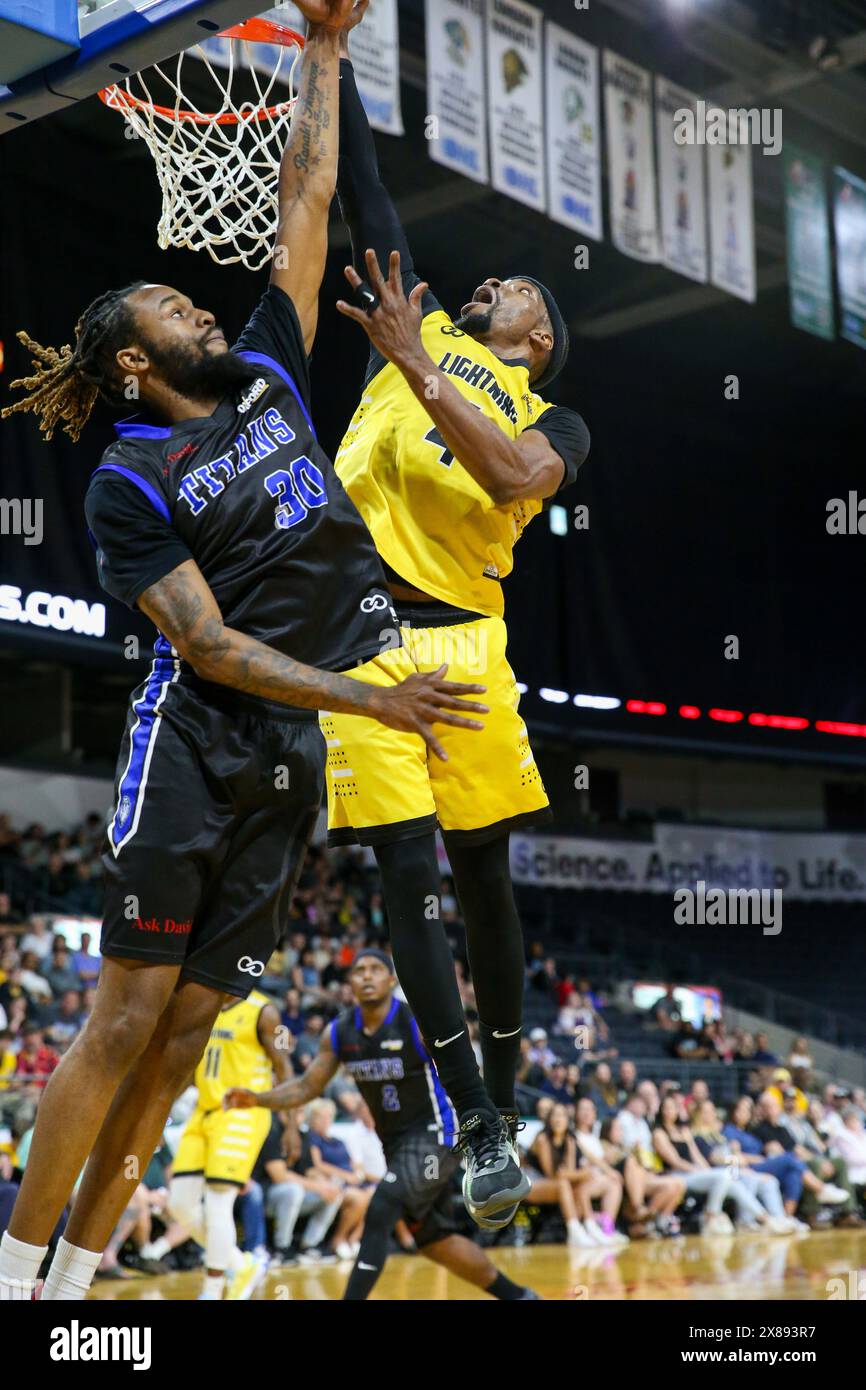 London, Canada. 23rd May, 2024. The London Lightning lead the Kitchener ...