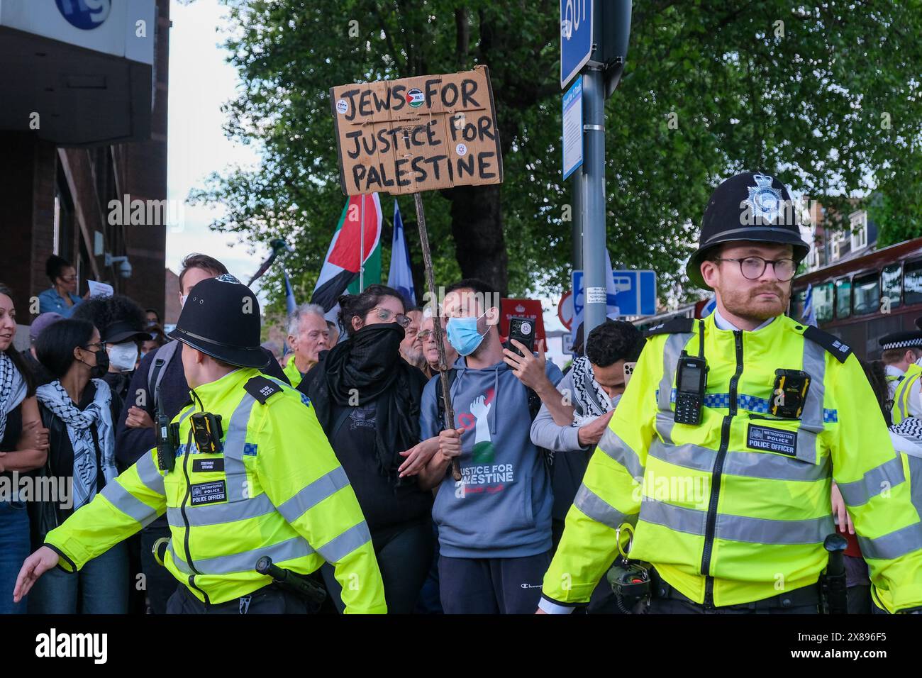 Back of polic hi-res stock photography and images - Alamy