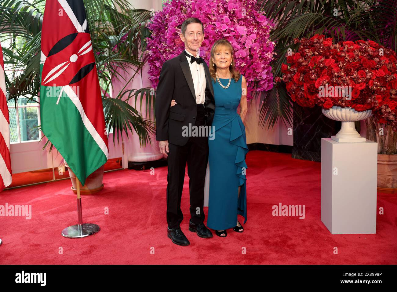 Bruce Reed, White House deputy chief of staff, left, and Bonnie LePard ...