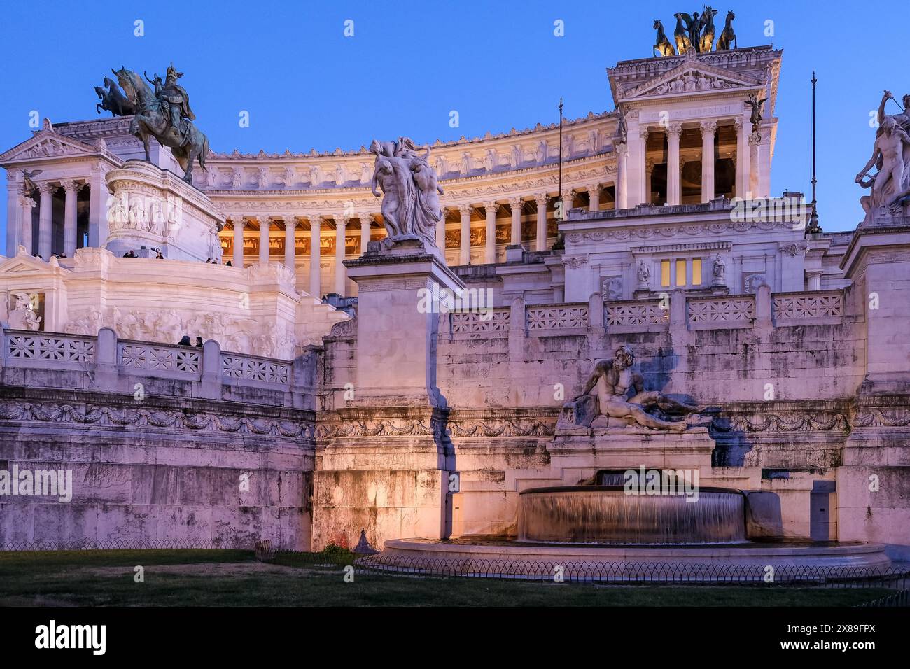 Detail of the Victor Emmanuel II National Monument (1885-1935) in Rome ...