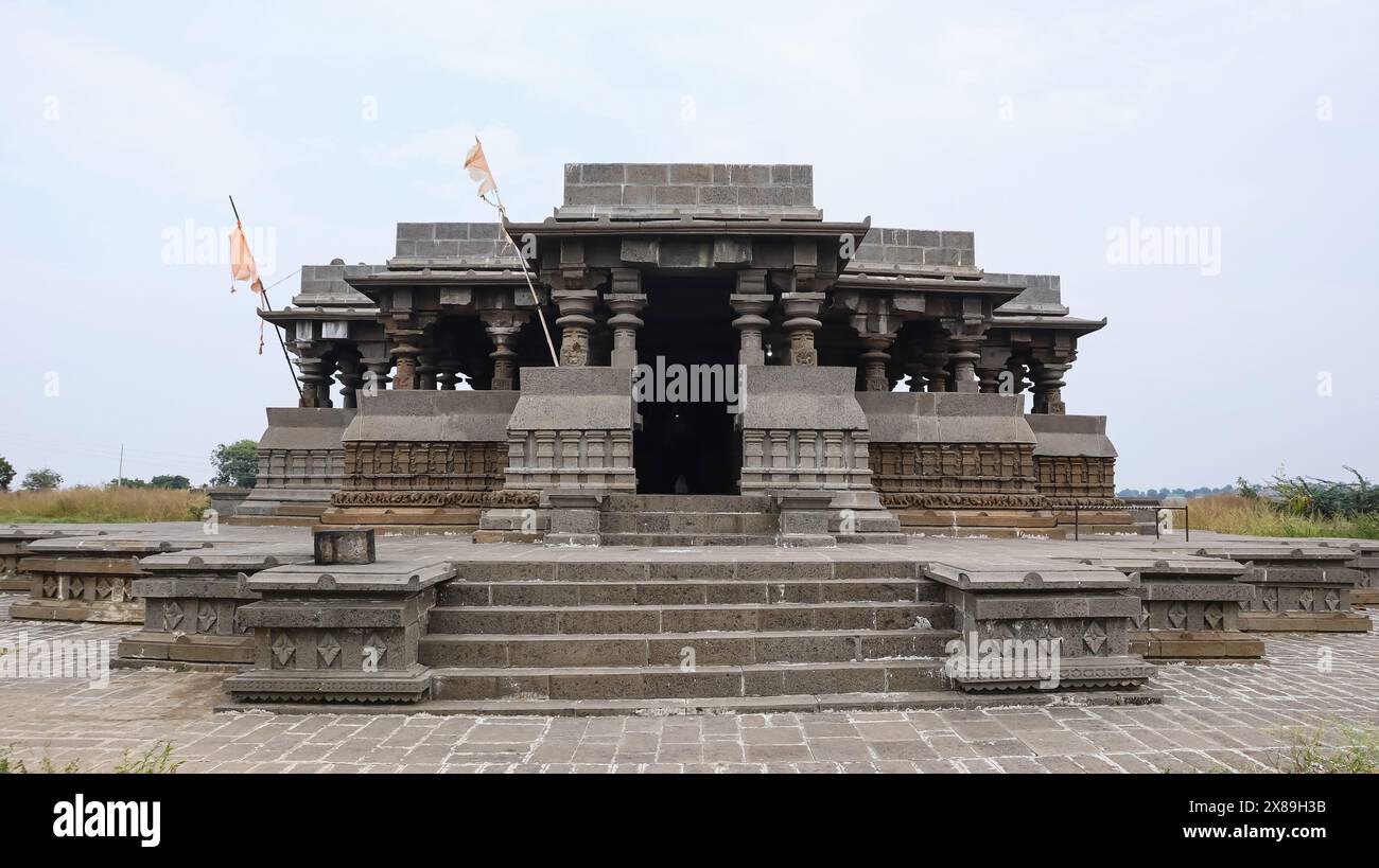Front View and Main Entrance of Kedareshwara Temple, Dharmapuri, Beed ...