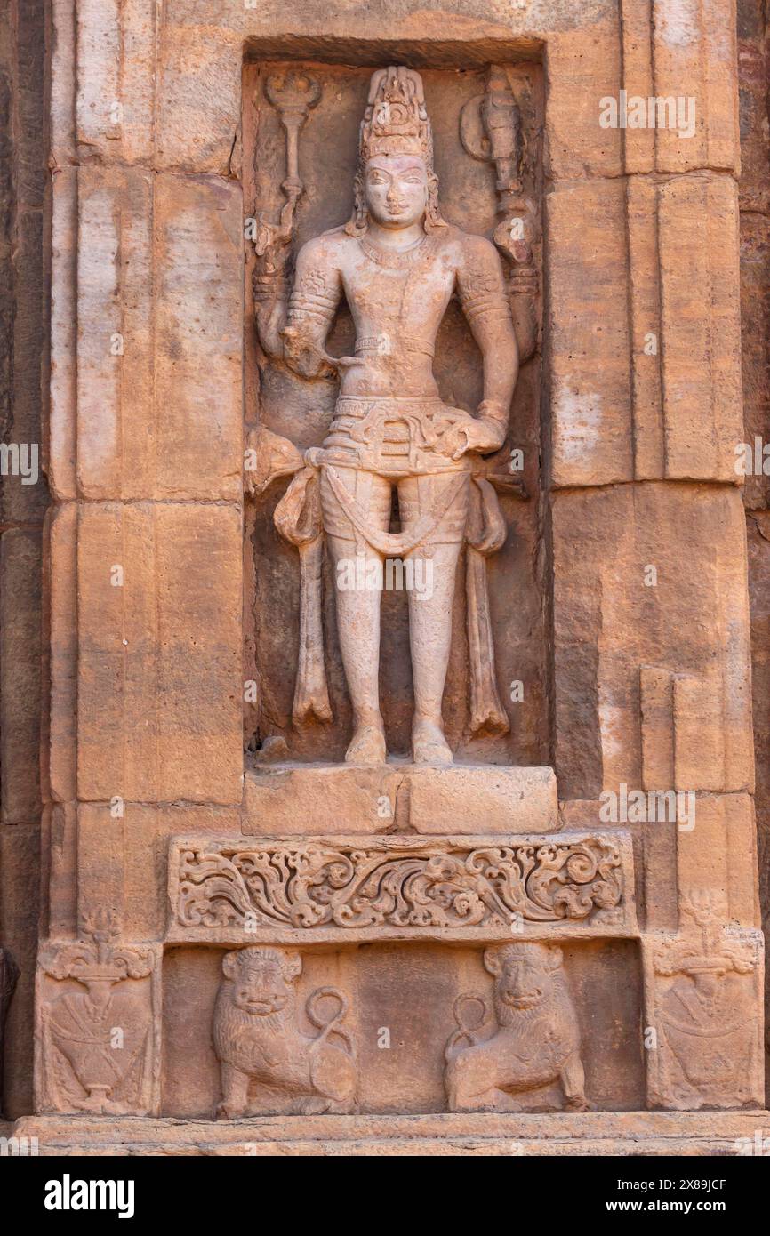 Carved Sculpture of Harihara on the sri Virupaksha Temple, Pattadakal ...