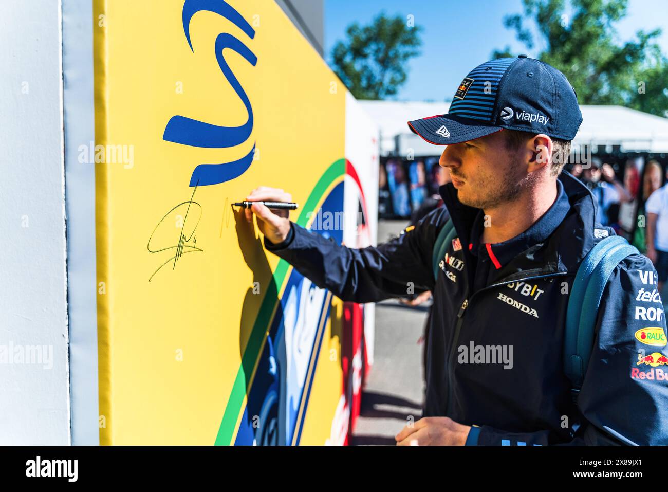 Oracle Red Bull Formula One team's Dutch driver Max Verstappen (1 ...