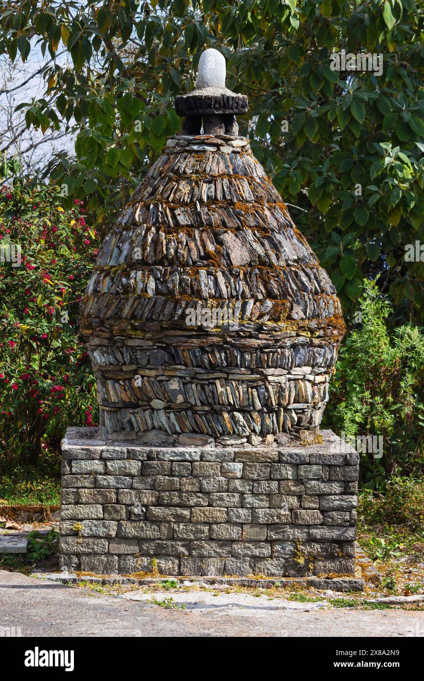 Small Stone Structure For burning oil lamps or Diyas, Near Samdruptse ...