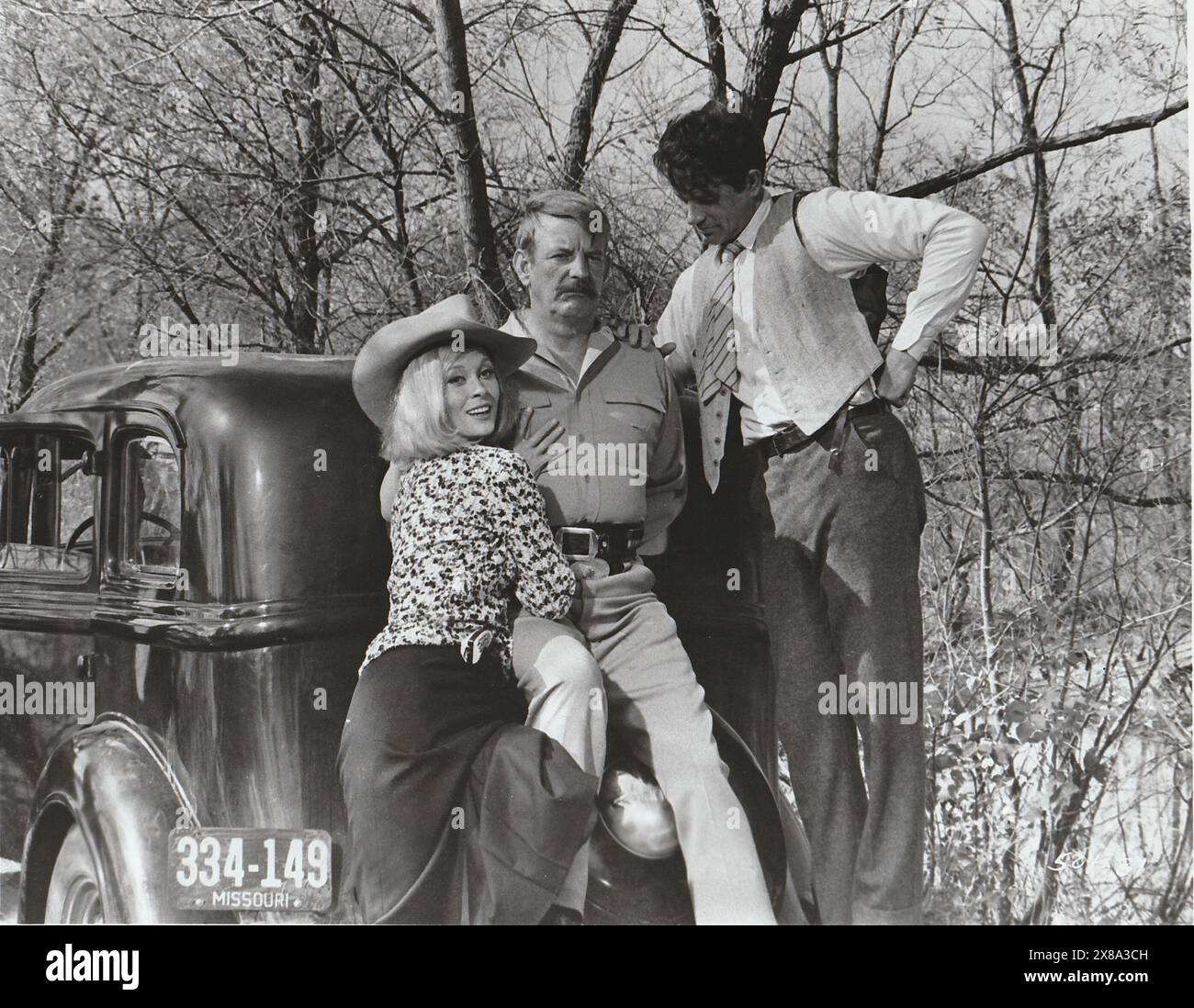 Bonnie and Clyde (Warner Brothers, 1967).starring Warren Beatty and ...
