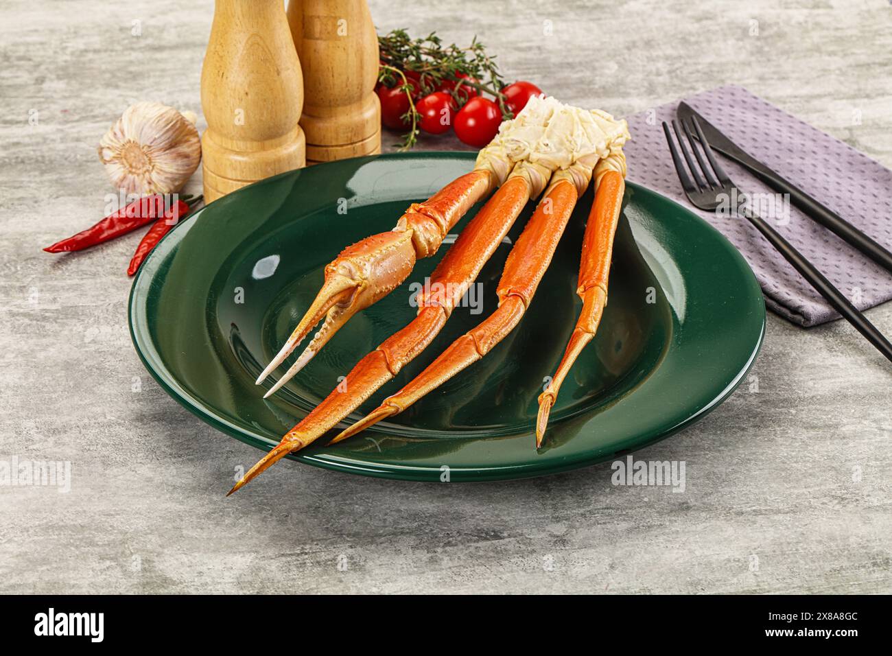 Delicous luxury boiled crab claw legs Stock Photo - Alamy