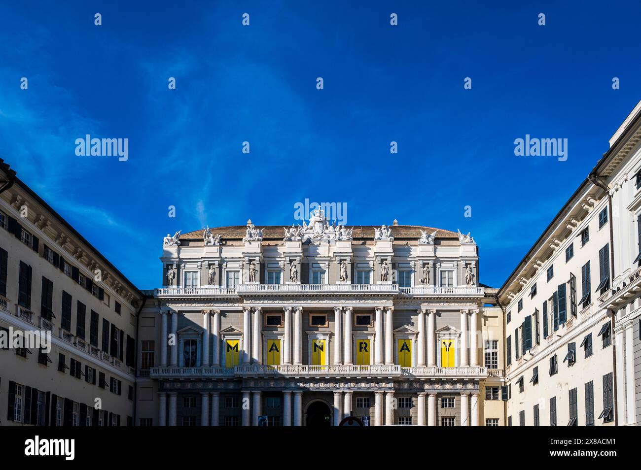 Genoa. Art and architecture by the sea. Between history and modernity ...