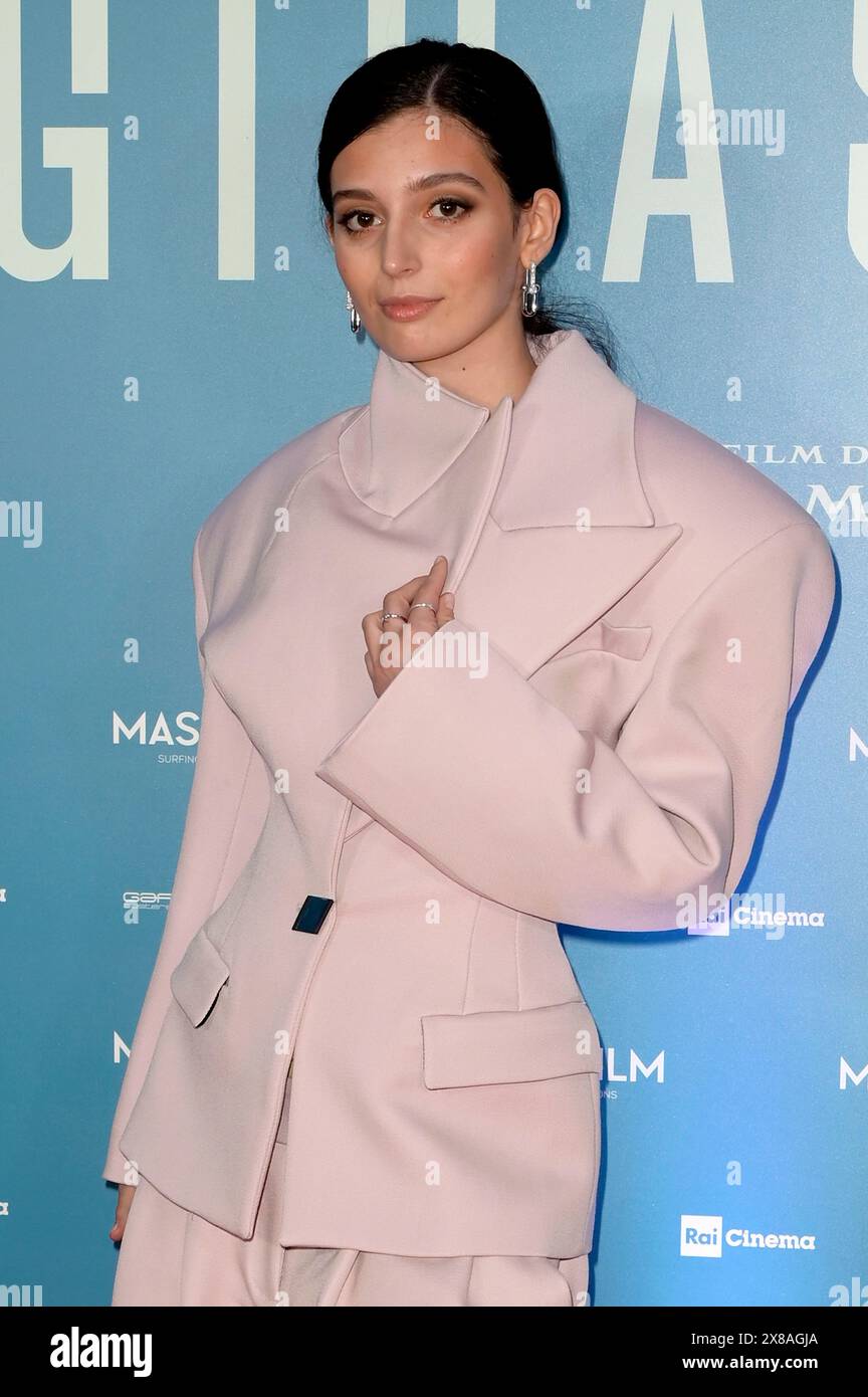 Gaia Girace bei der Premiere des Kinofilms 'Girasoli' im Cinema Adriano ...