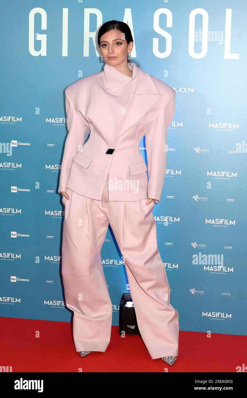 Gaia Girace bei der Premiere des Kinofilms 'Girasoli' im Cinema Adriano ...