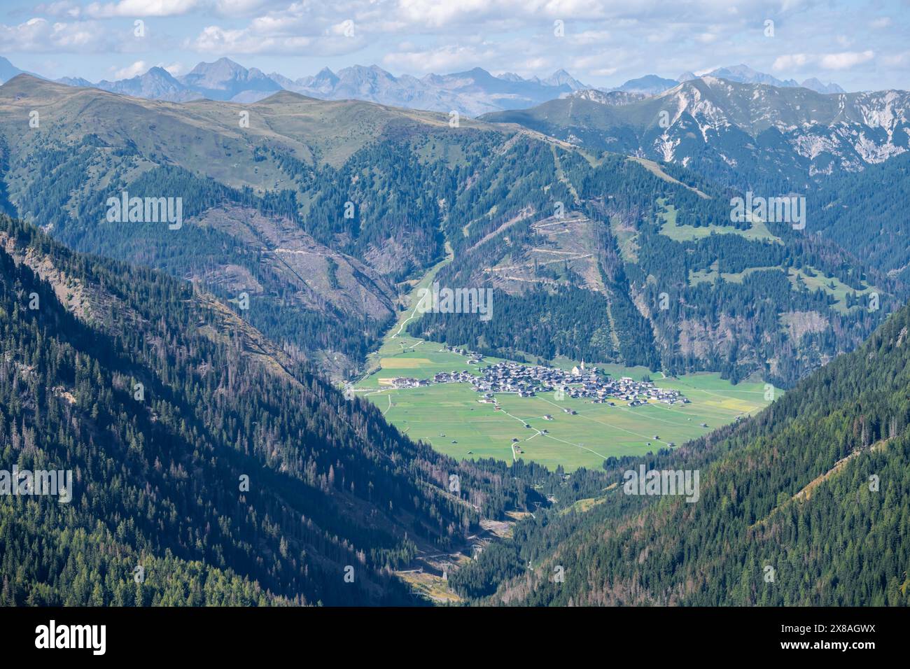 Obertilliach hi-res stock photography and images - Alamy
