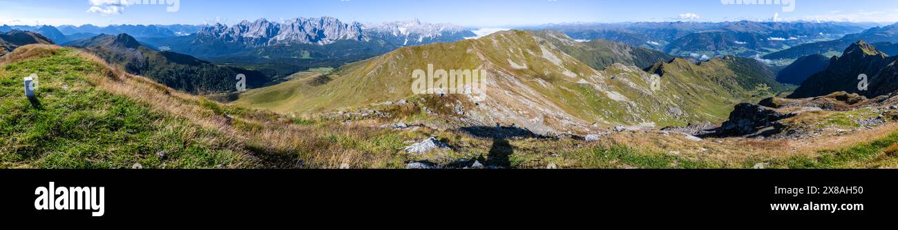 Alpine panorama, Carnic High Trail, view from the Carnic main ridge to ...