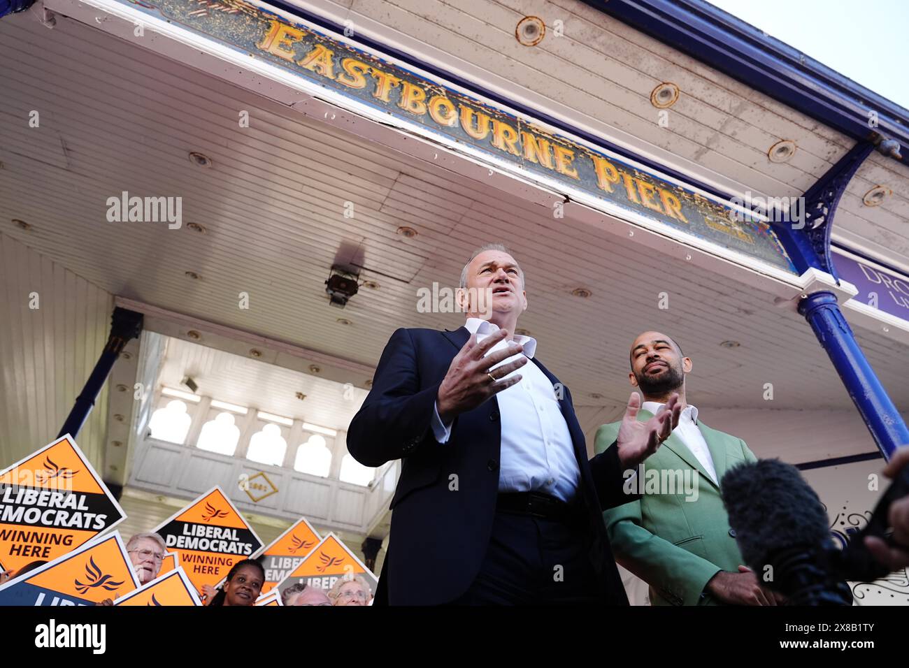 Liberal Democrat leader Sir Ed Davey (left) with Lib Dem candidate for ...