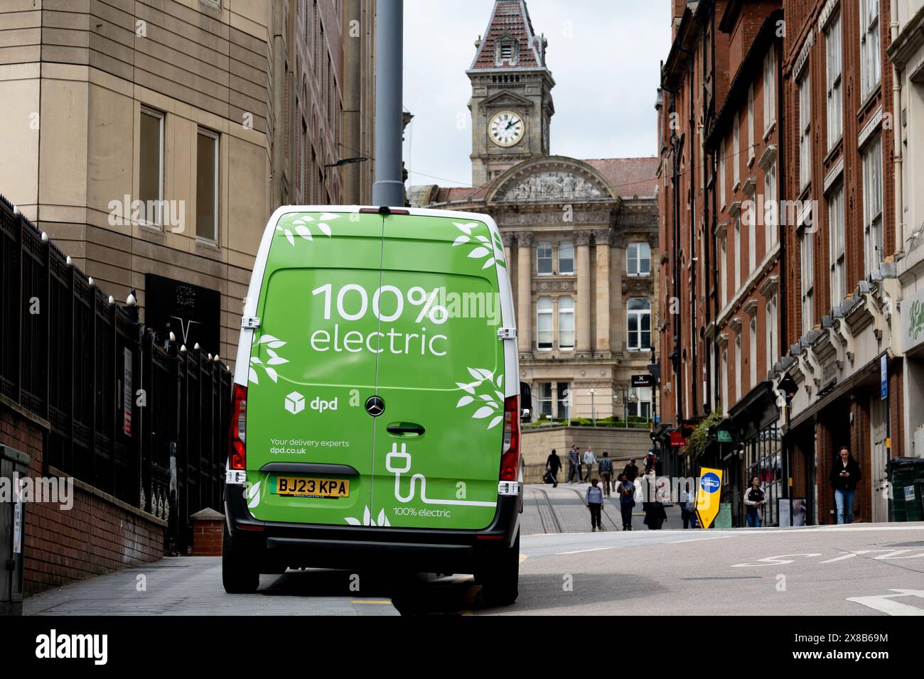 Dpd 100% electric van, Birmingham city centre, UK Stock Photo - Alamy