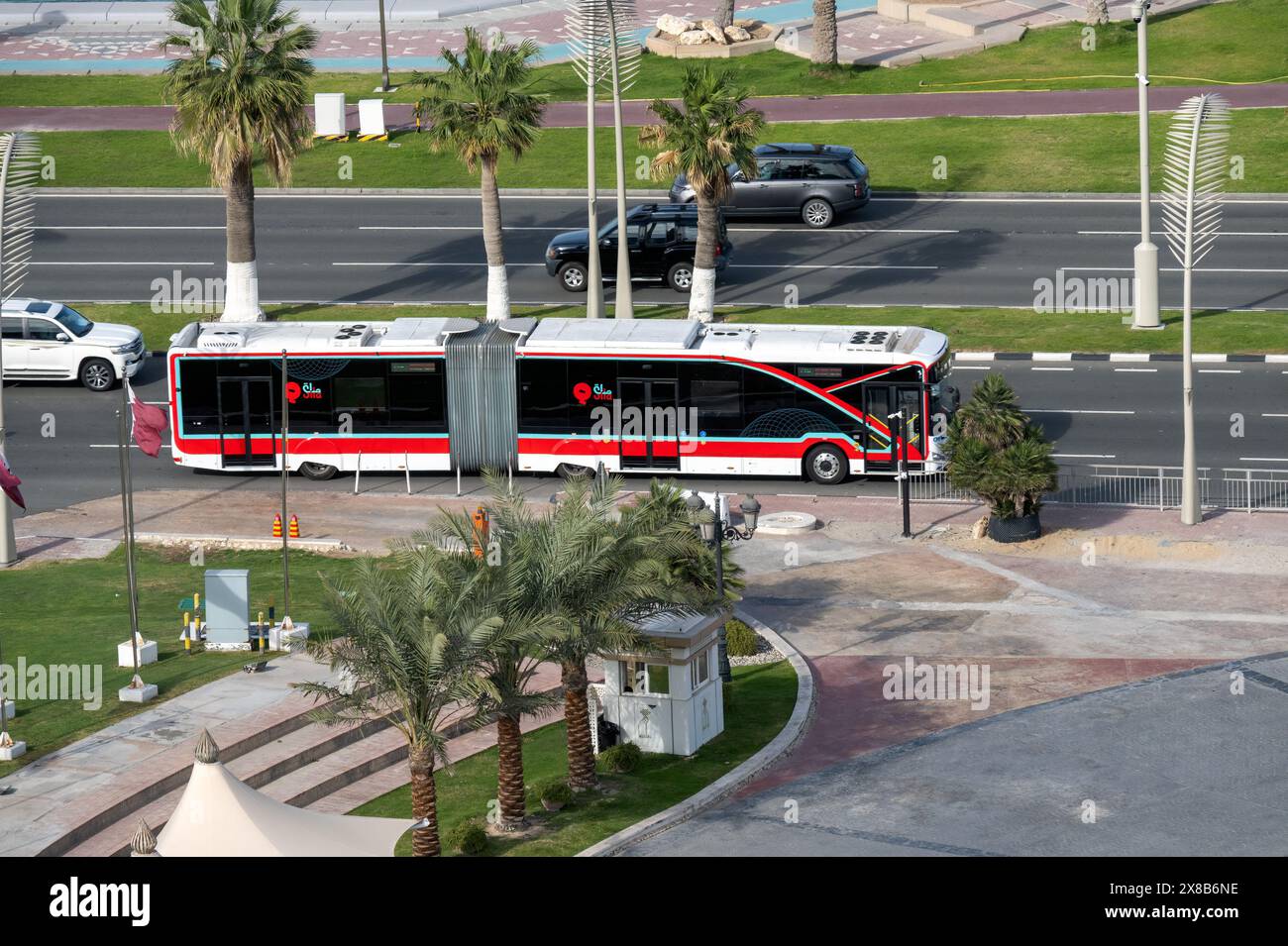 Doha bus stop hi-res stock photography and images - Alamy