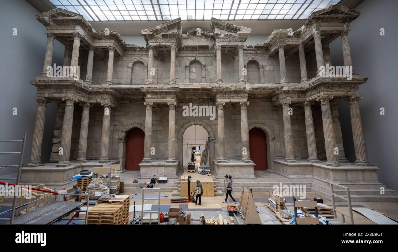 Berlin, Germany. 24th May, 2024. Restorers work in the Pergamon Museum ...