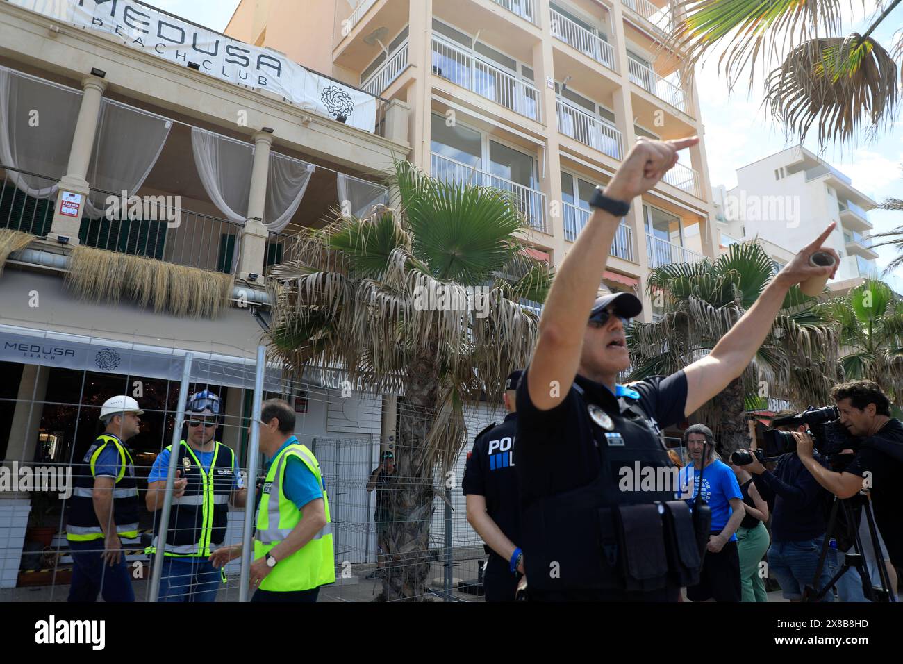 Palma, Spain. 24th May, 2024. Police officers stand in front of the ...