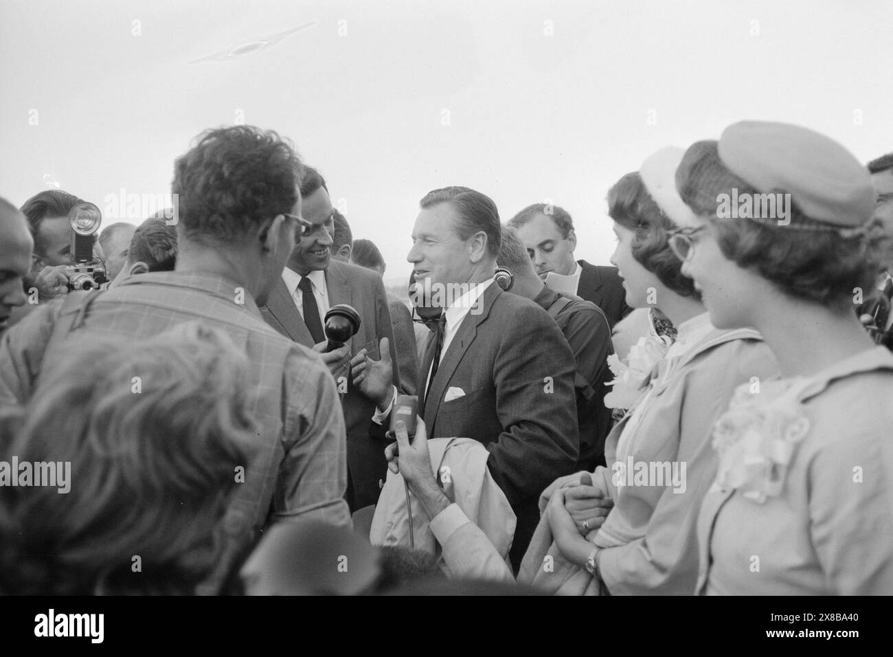 Current 37- 1959: Bridal veils in the limelight. On Saturday 22 August ...