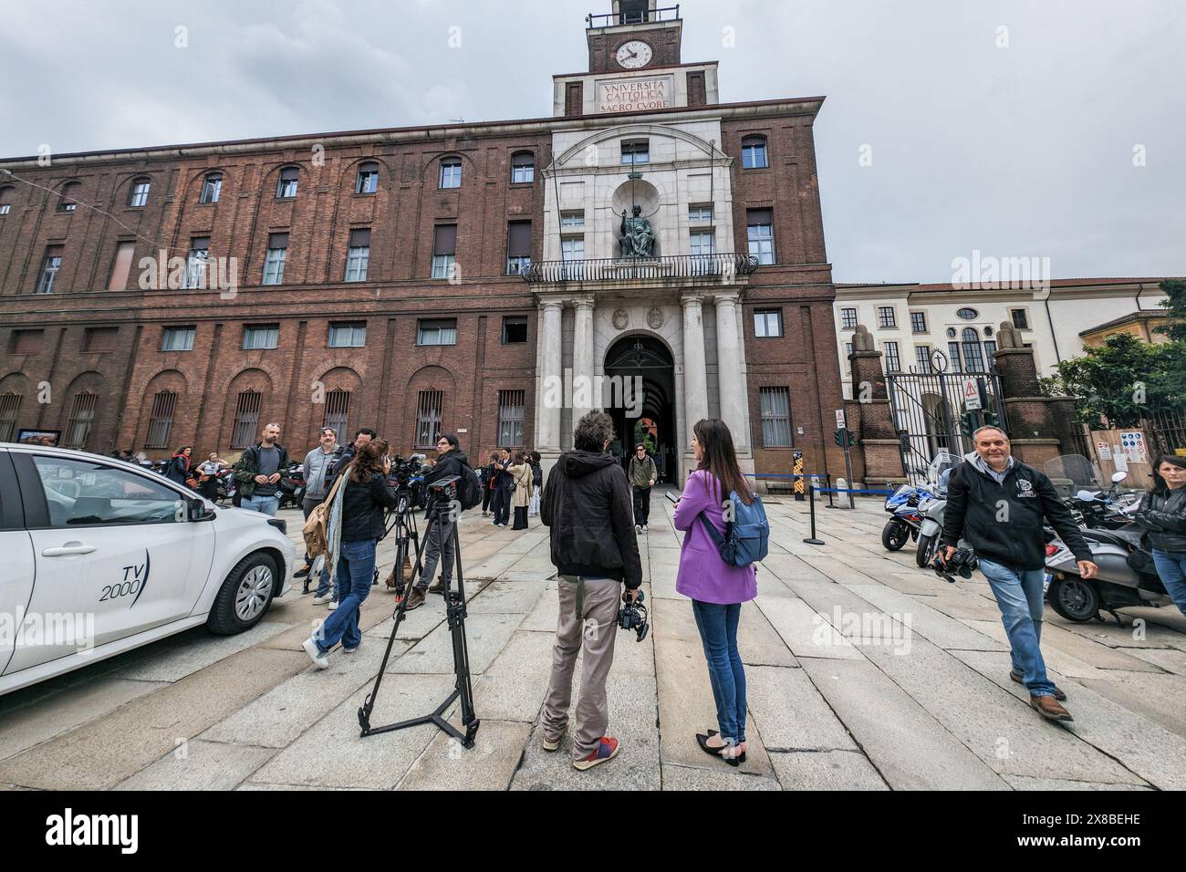 Milano, Italia. 24th May, 2024. L'università Cattolica di Milano nel ...