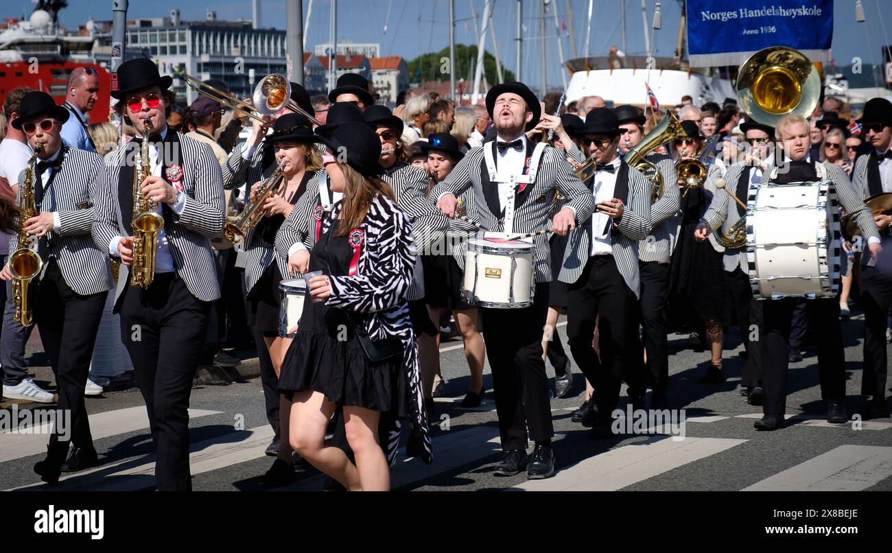 Norway national day 2024 hi-res stock photography and images - Alamy
