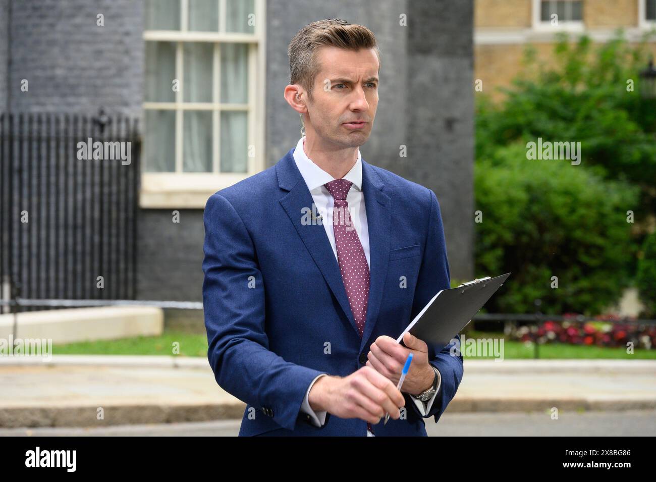 Ben Thompson (BBC news presenter) presenting from Downing Street the ...