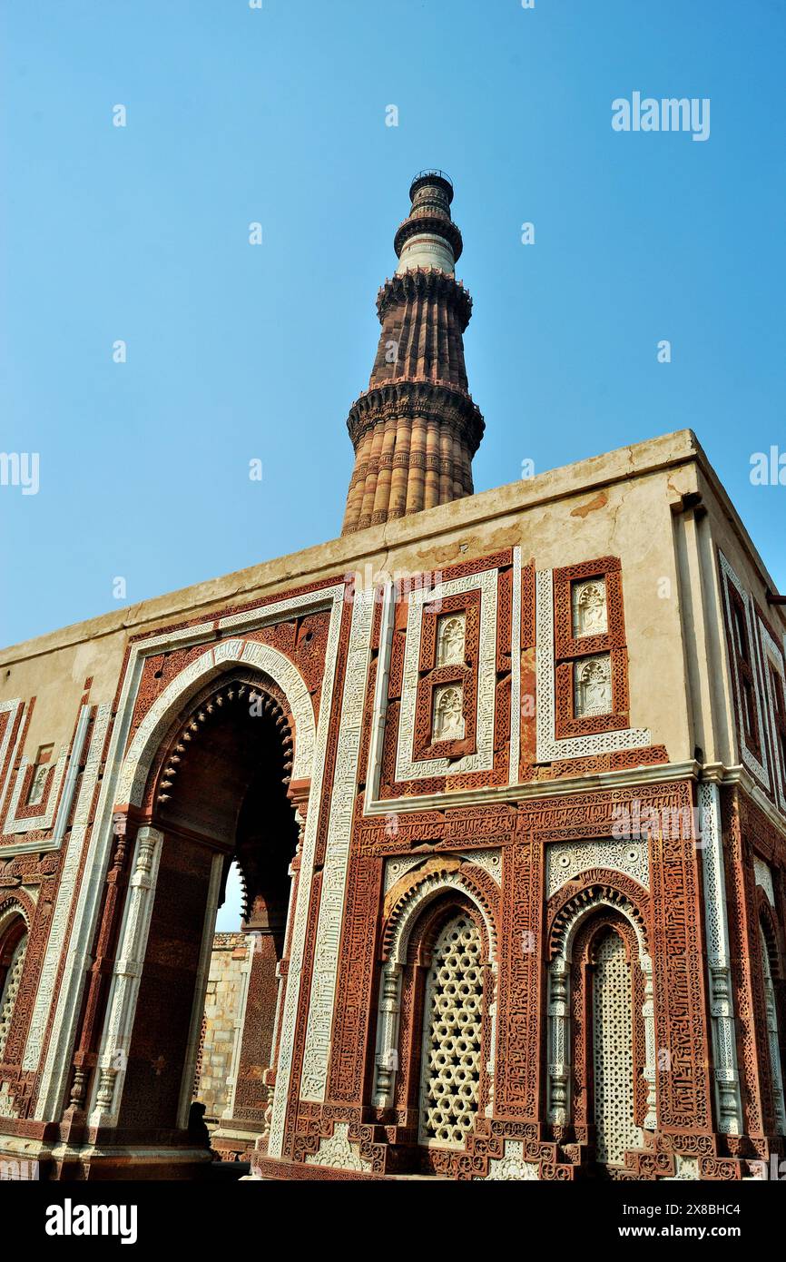 Area Of Qutub Minar – Qutub Minar Delhi Price – AJRUZ