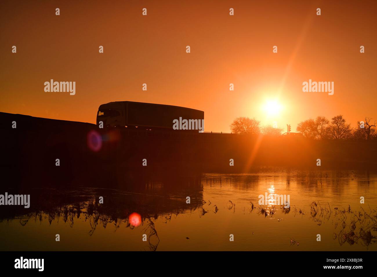 lorry crossing bubwith bridge built in 1798 grade II listed over the ...