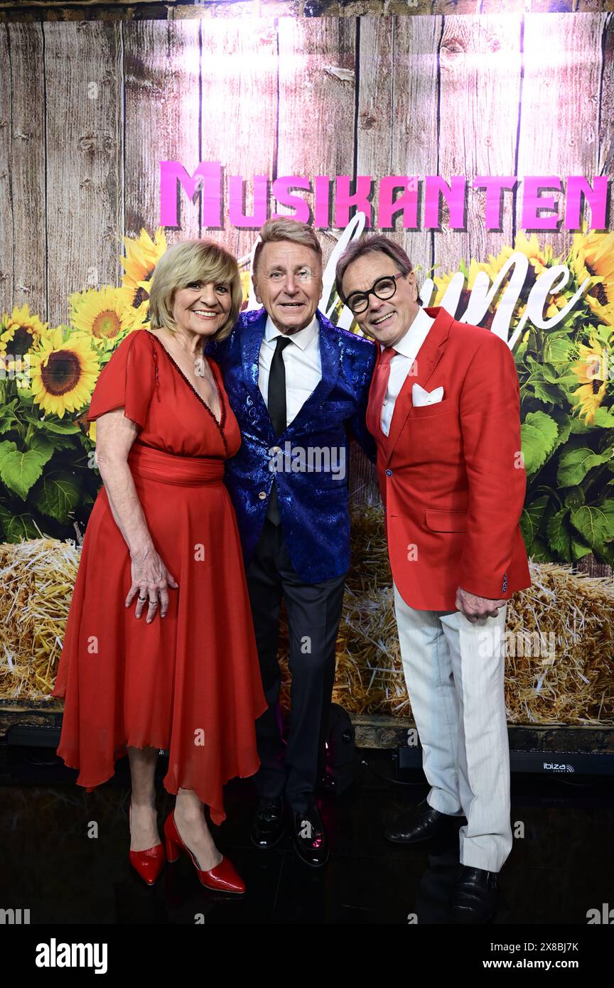Gitte & Klaus und Hans-Jürgen Beyer bei der Live-Show Musikanten ...