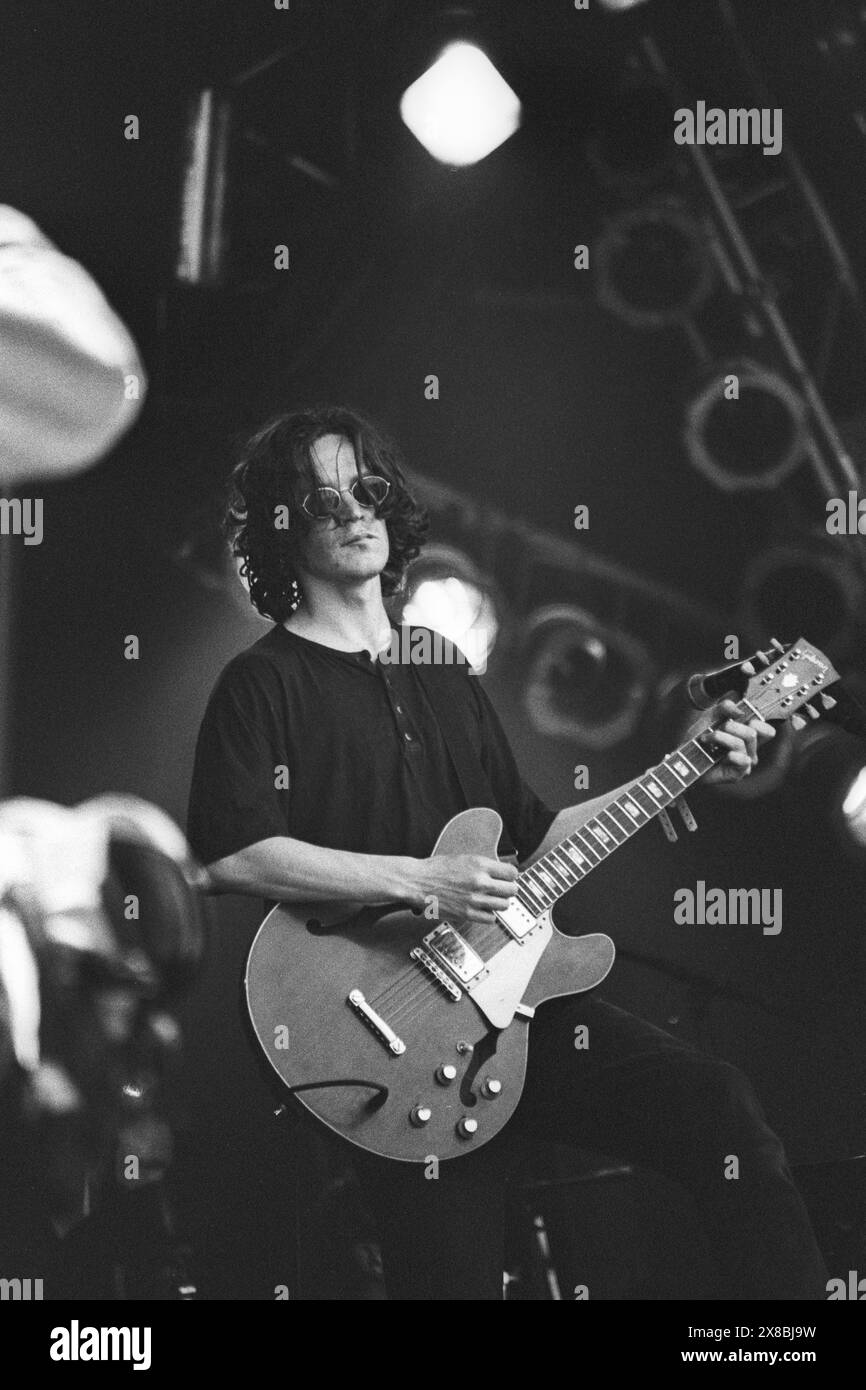 ALEX LEE, STRANGELOVE, GLASTONBURY 95: Guitarist Alex Lee of the band ...