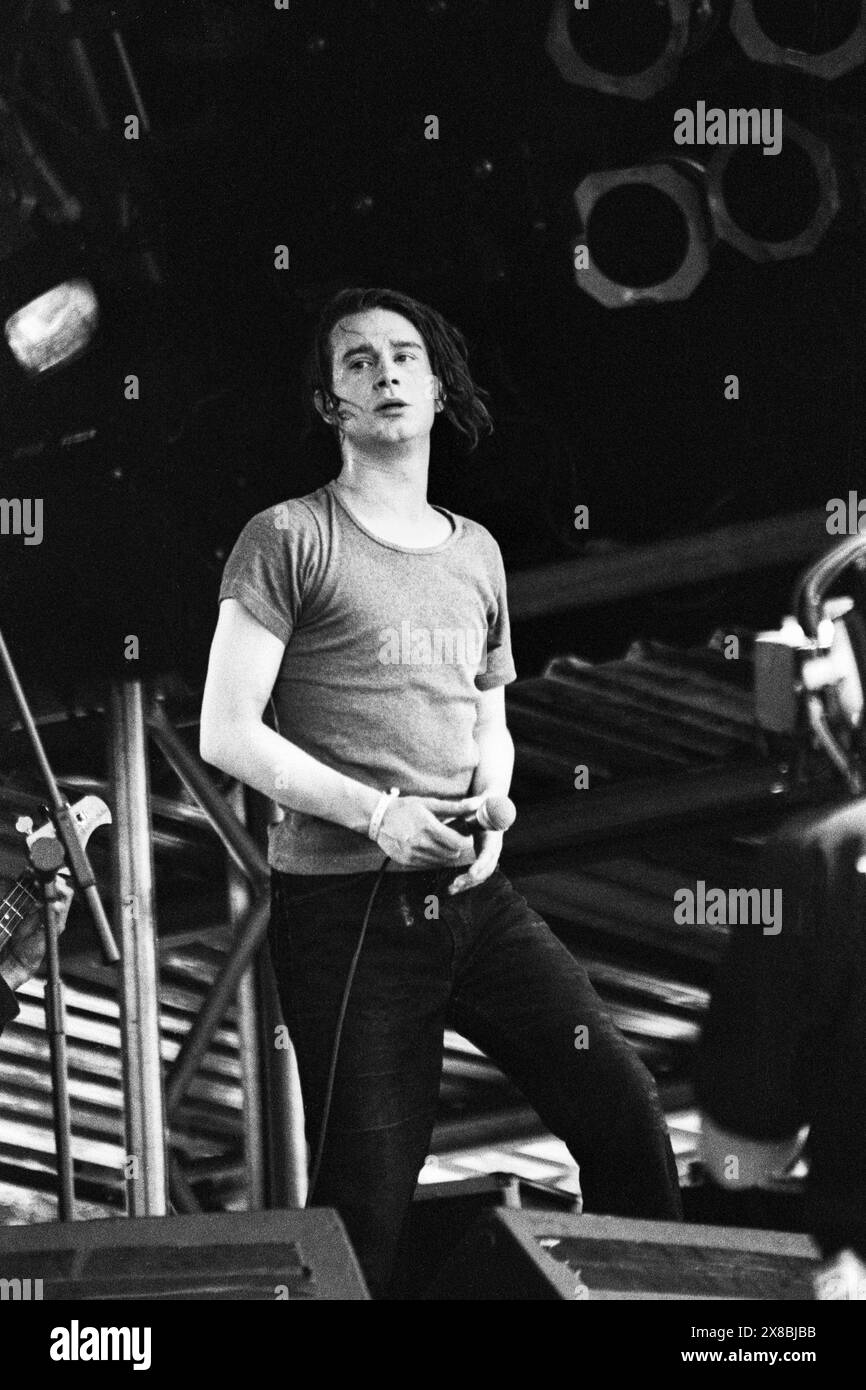 PATRICK DUFF, STRANGELOVE, GLASTONBURY 95: Patrick Duff of the band ...