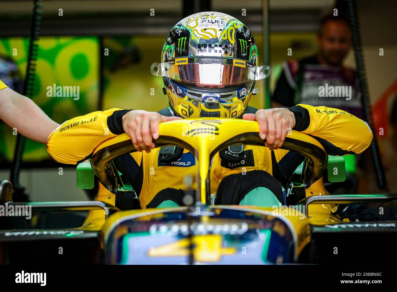 NORRIS Lando (gbr), McLaren F1 Team MCL38, portrait, box during the Formula 1 Grand Prix de ...