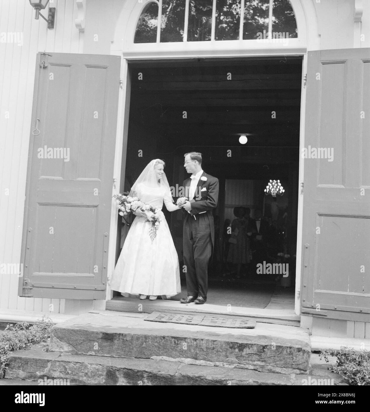 Current 37- 1959: Bridal veils in the limelight. On Saturday 22 August ...