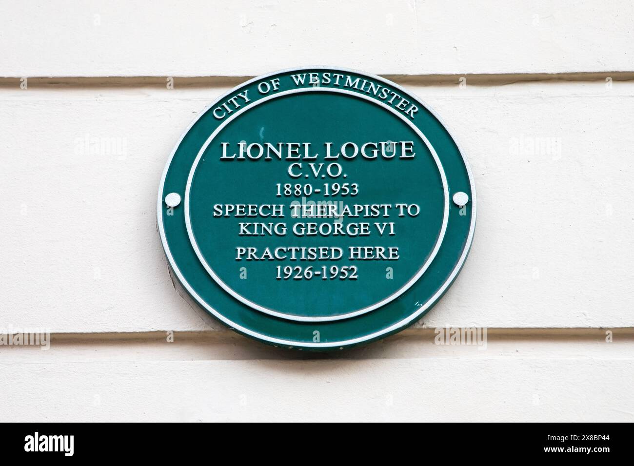 London, UK - March 18th 2024: A plaque located on Harley Street in ...