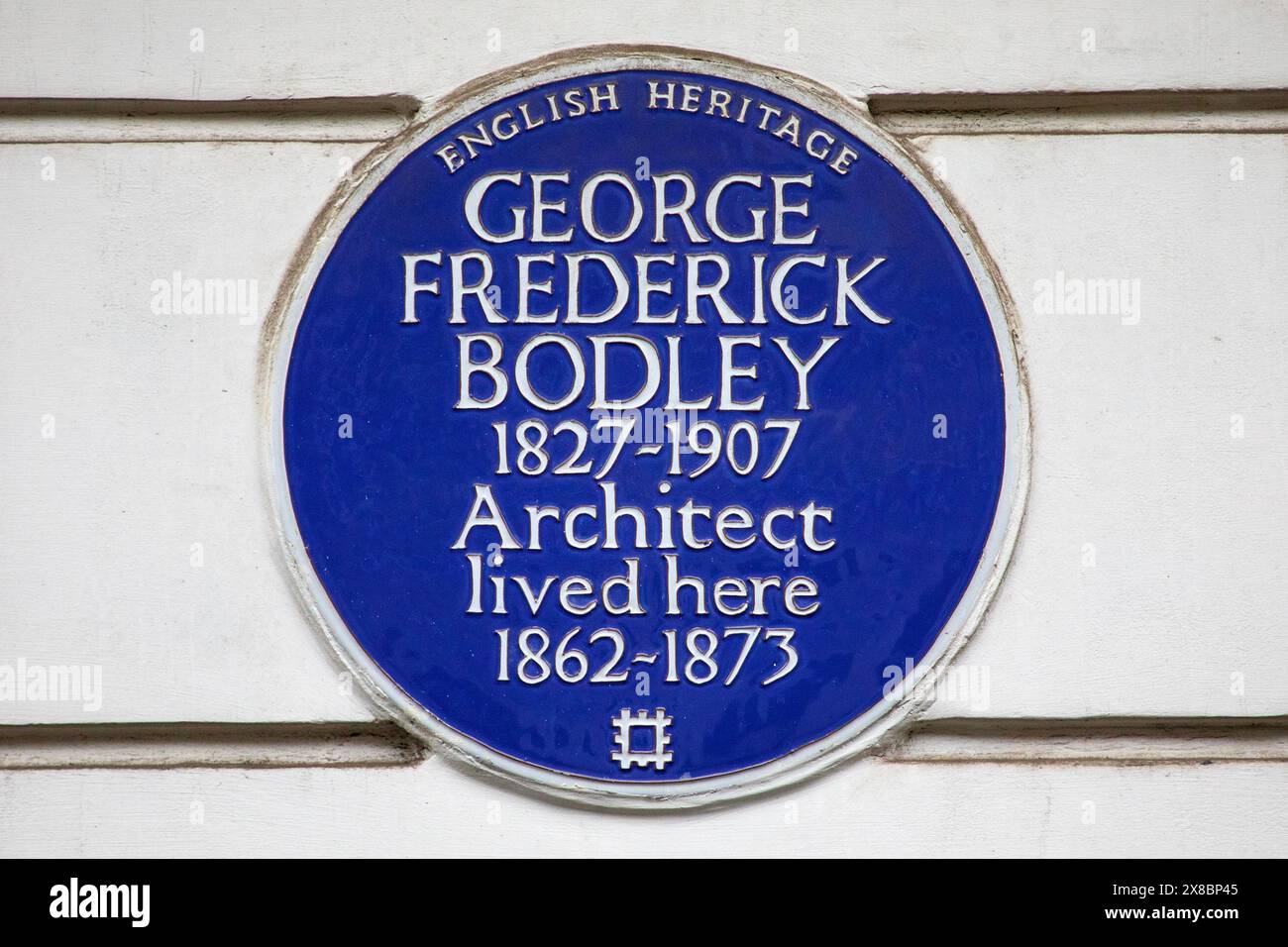 London, UK - March 18th 2024: A blue plaque on Harley Street in London ...