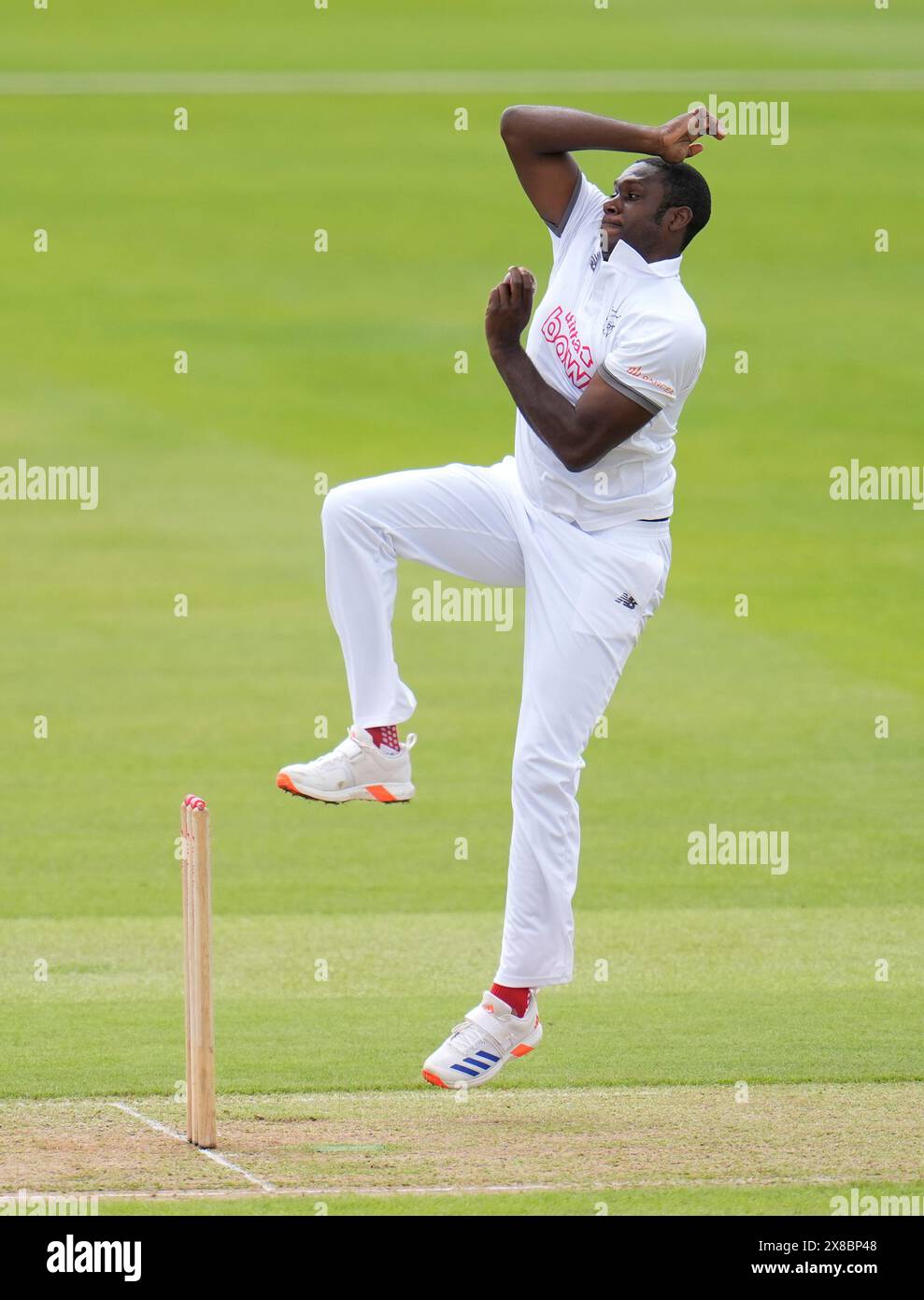 Hampshire's Keith Barker bowls during day one of the Vitality County ...