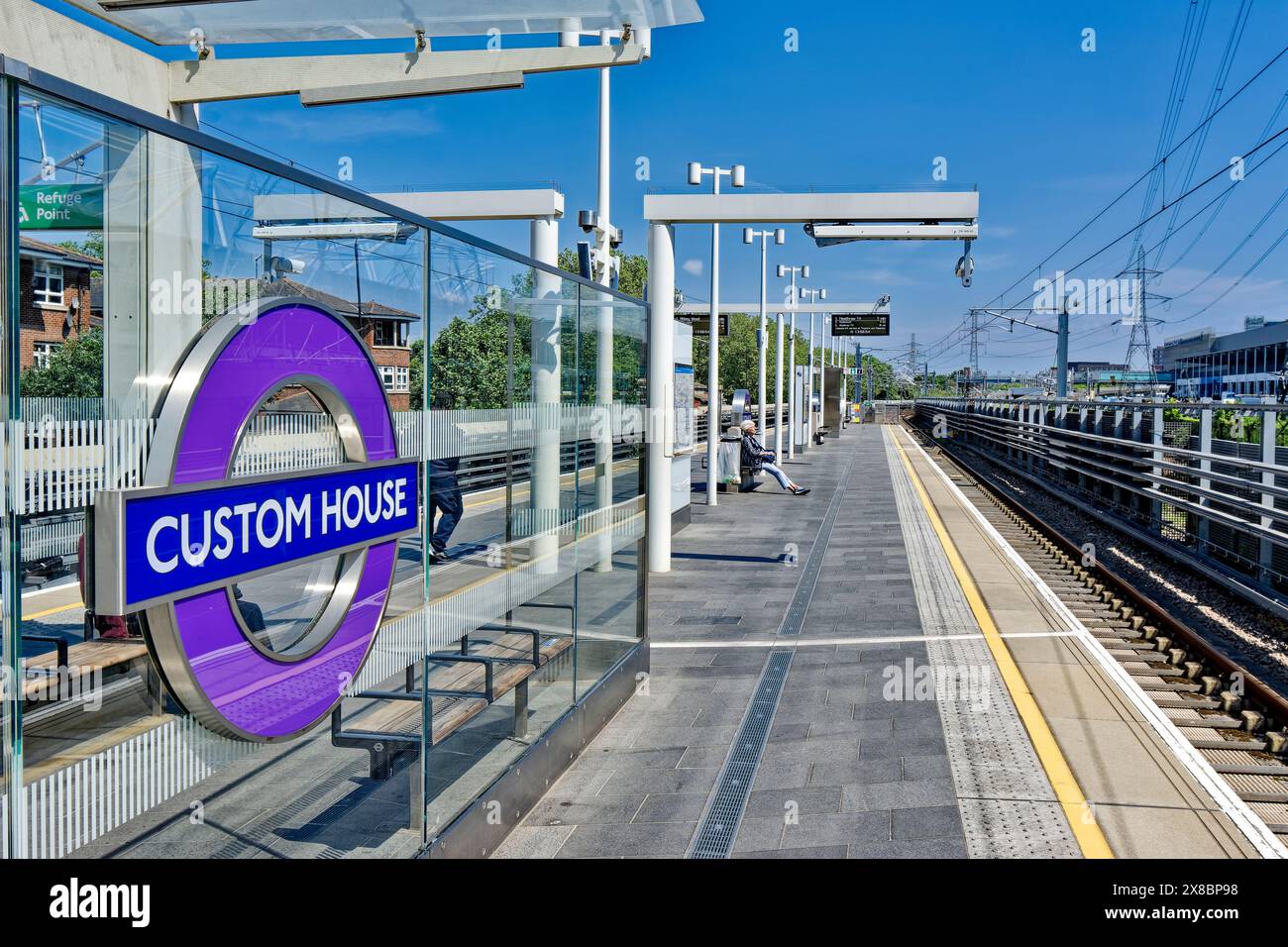 Elizabeth line high-frequency urban–suburban rail service in London ...