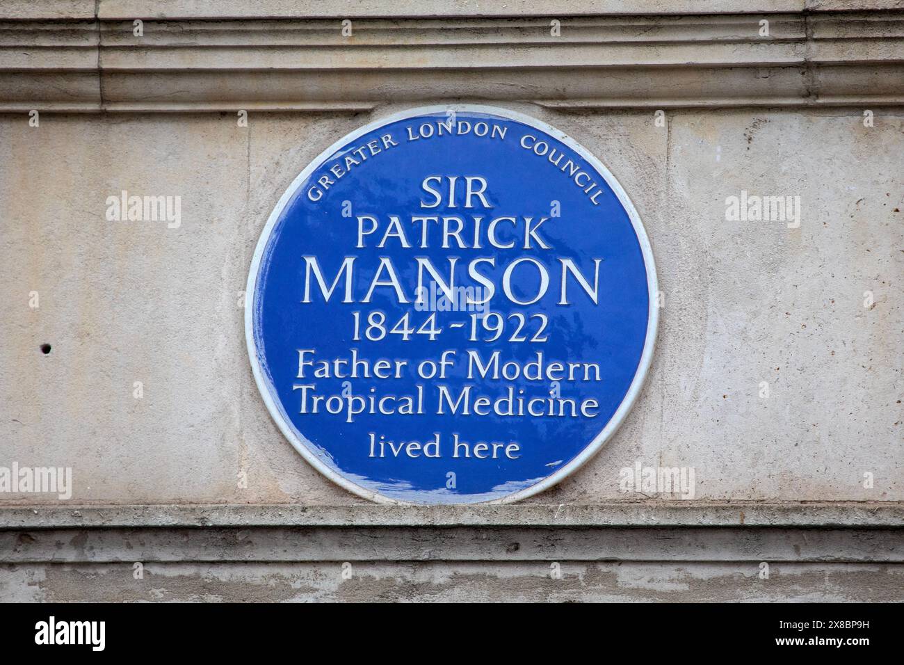 London, UK - March 18th 2024: A blue plaque on Welbeck Street in London ...