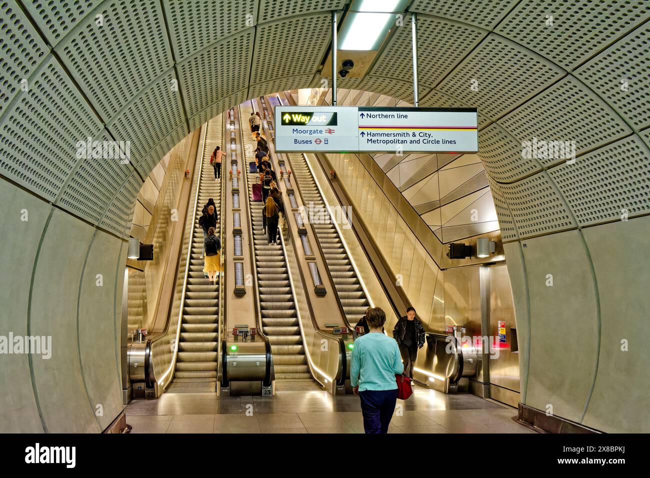 Elizabeth line high-frequency urban–suburban rail service in London the ...