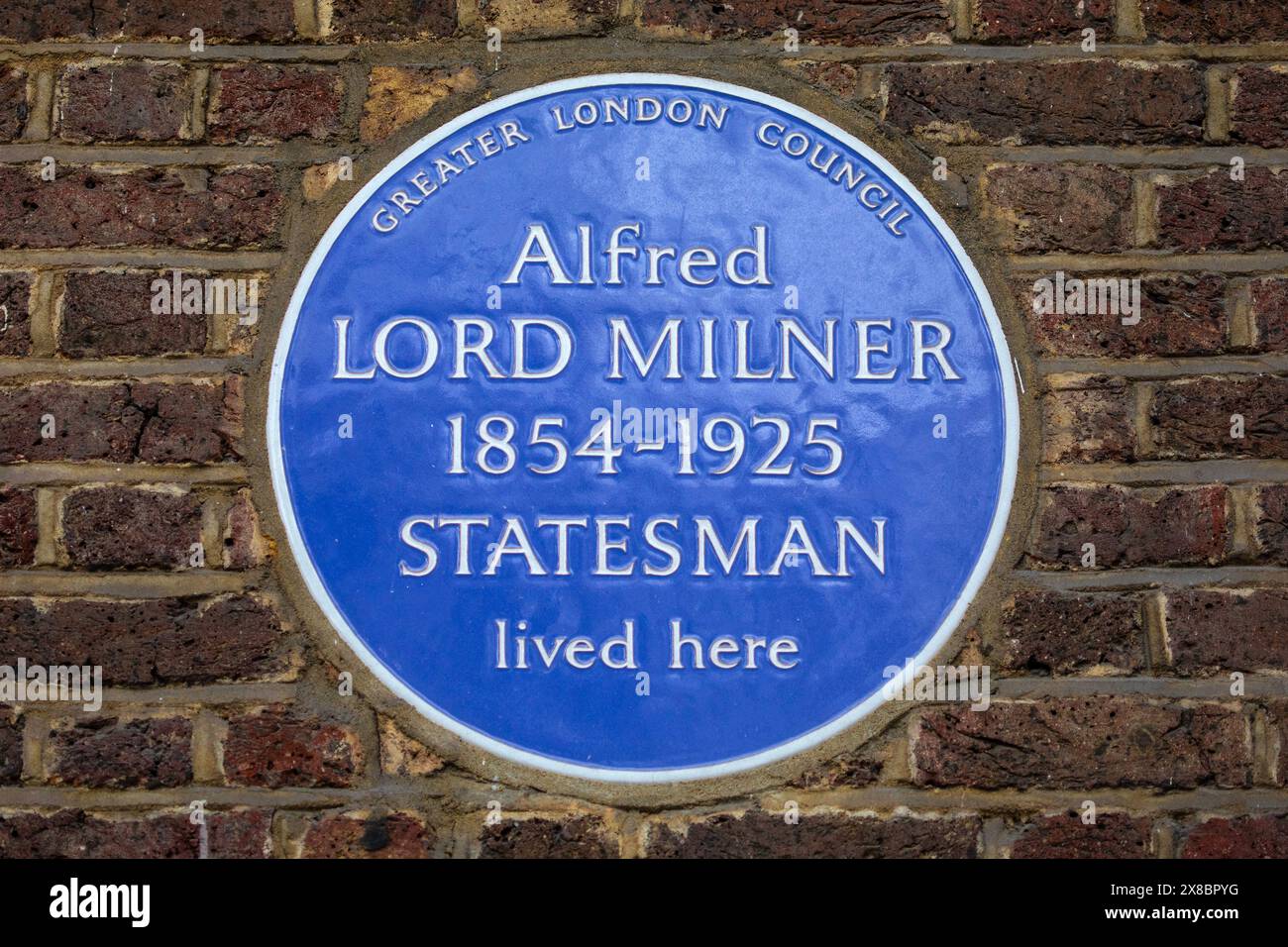 London, UK - March 18th 2024: A blue plaque on Manchester Square in ...