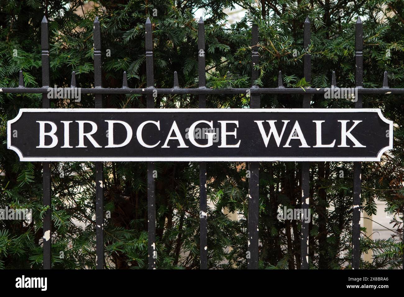 Birdcage walk london sign hi-res stock photography and images - Alamy