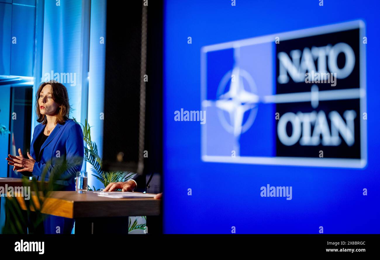 THE HAGUE - Outgoing Foreign Minister Hanke Bruins Slot during a press ...