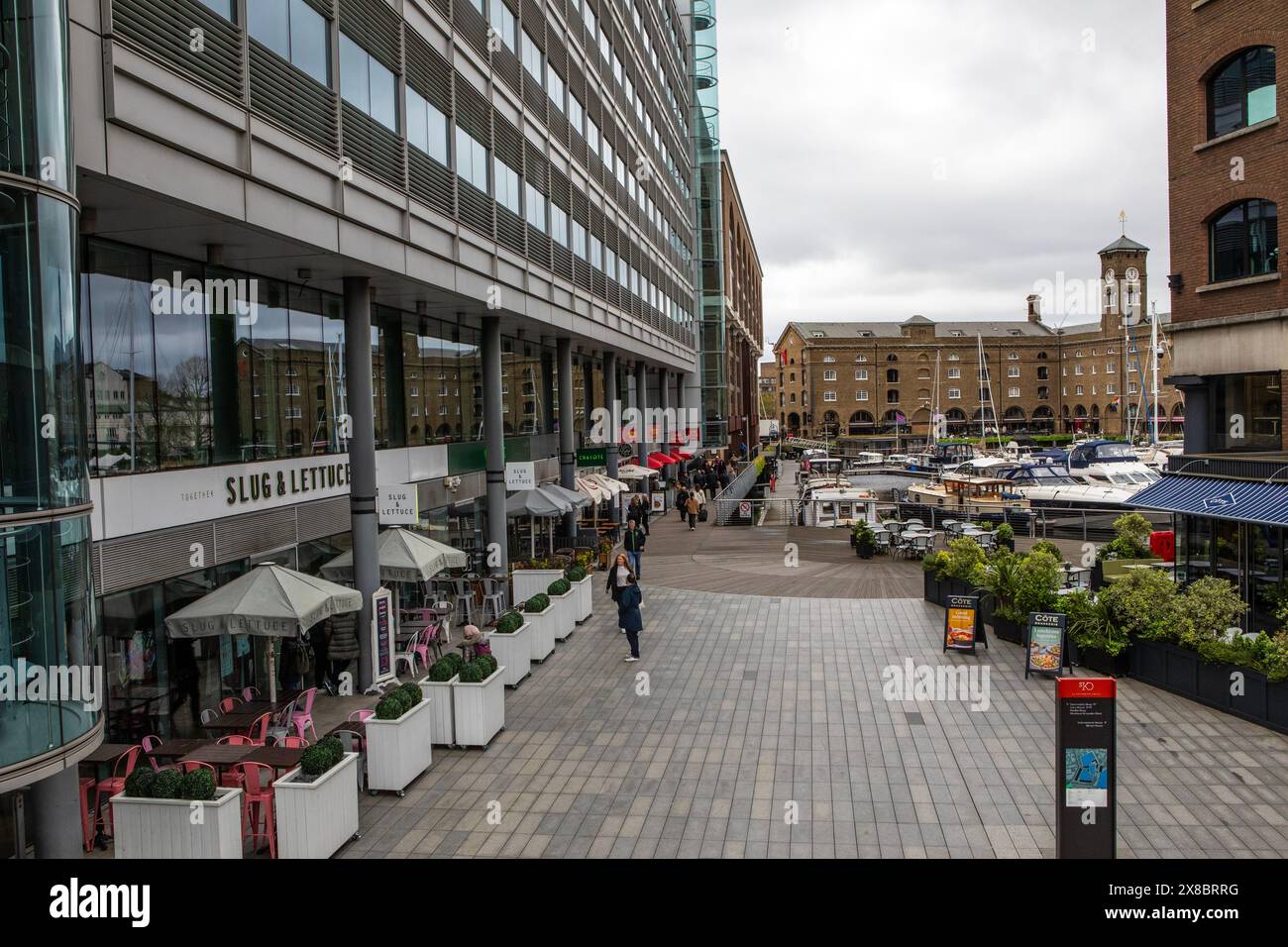 London, UK - April 3rd 2024: A row of restaurants at the historic St ...