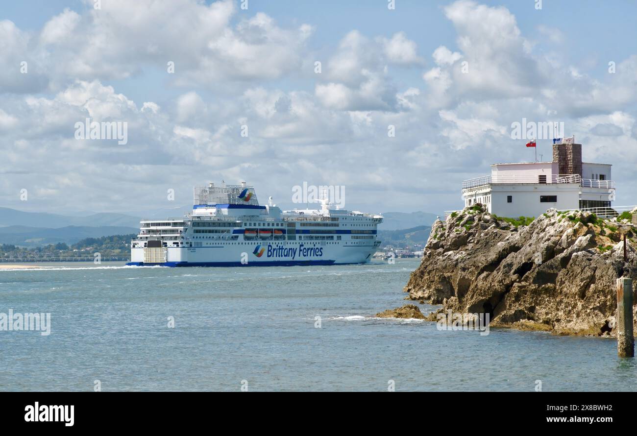 Brittany Ferries RoRo ferry Pont Aven in the bay arriving to the port ...