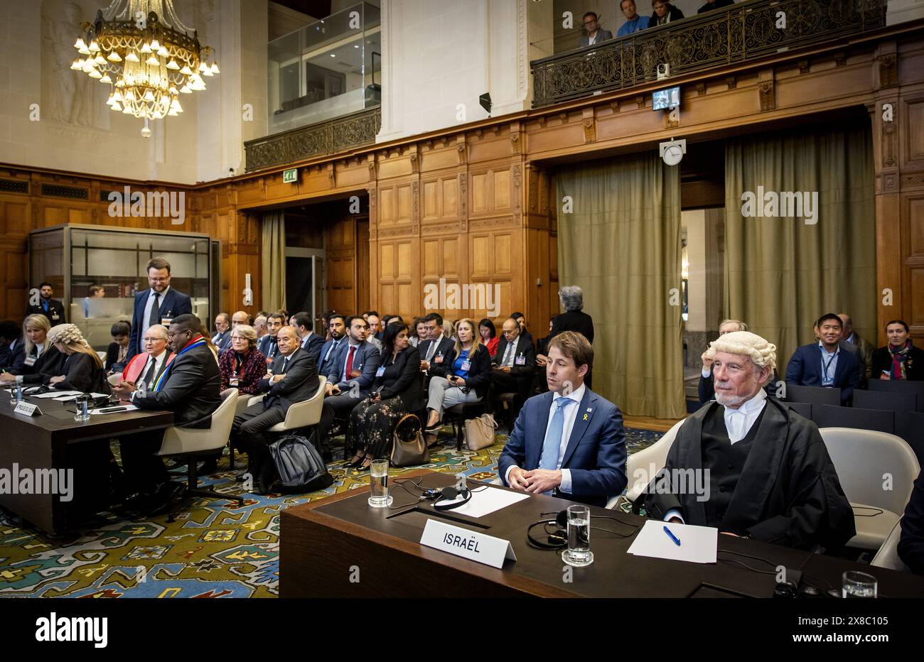THE HAGUE - Ambassador Vusimuzi Madonsela (L) of South Africa, Yaron ...