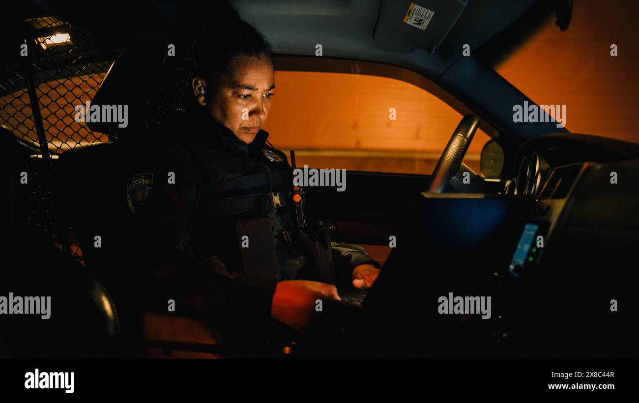 Inside police car female officer hi-res stock photography and images ...
