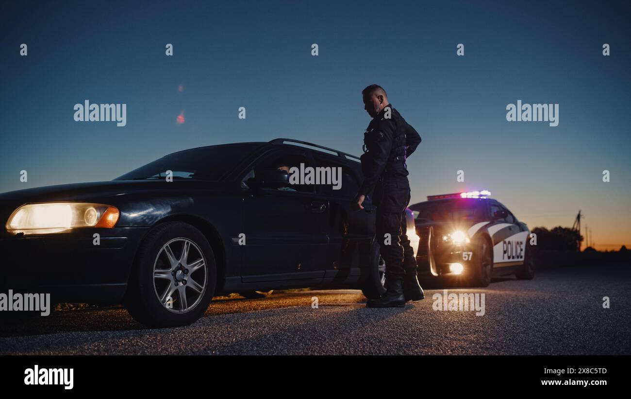 Driver being pulled over by a cop hi-res stock photography and images ...